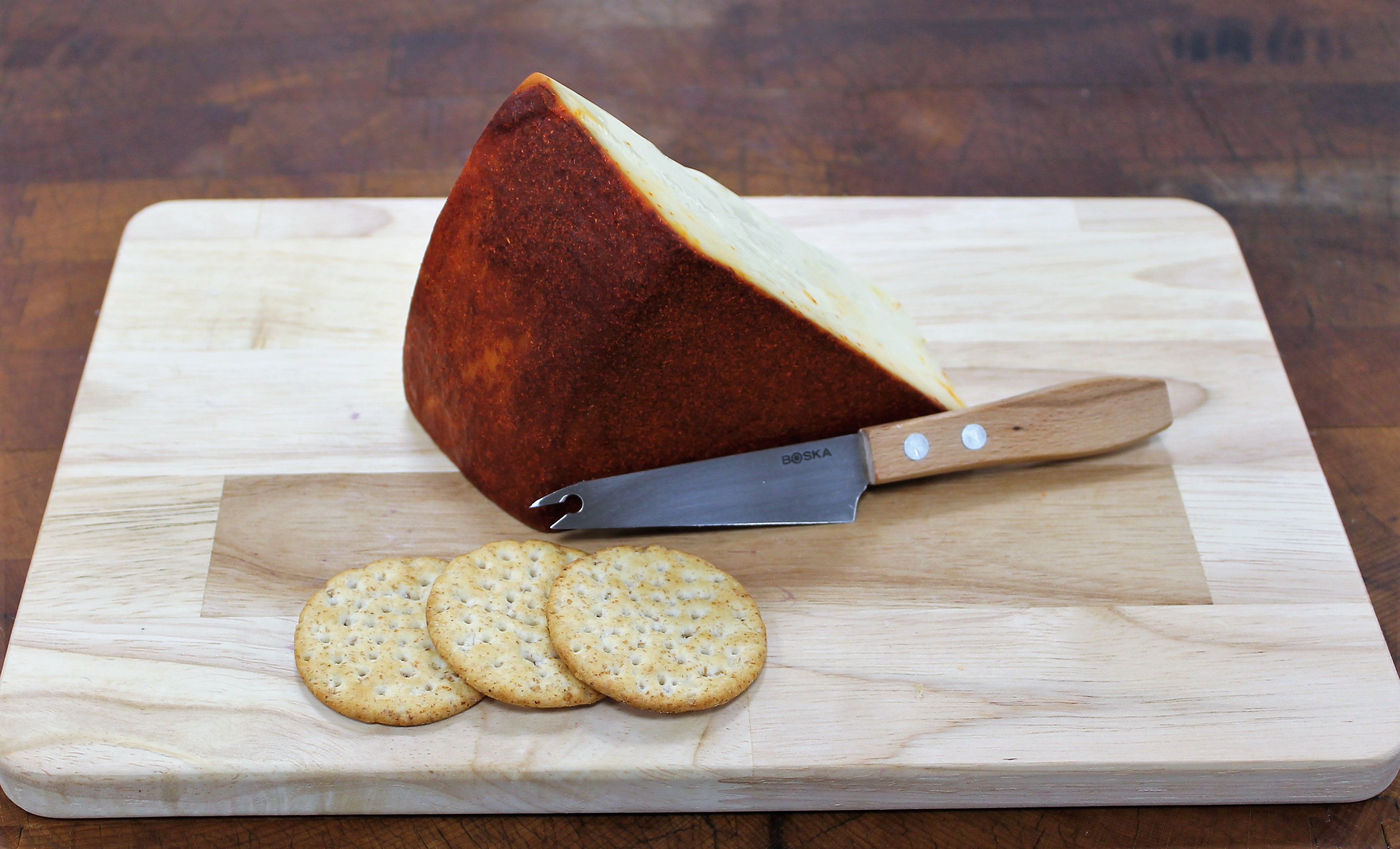 Applewood Smoked Cheddar | Eau Galle Cheese