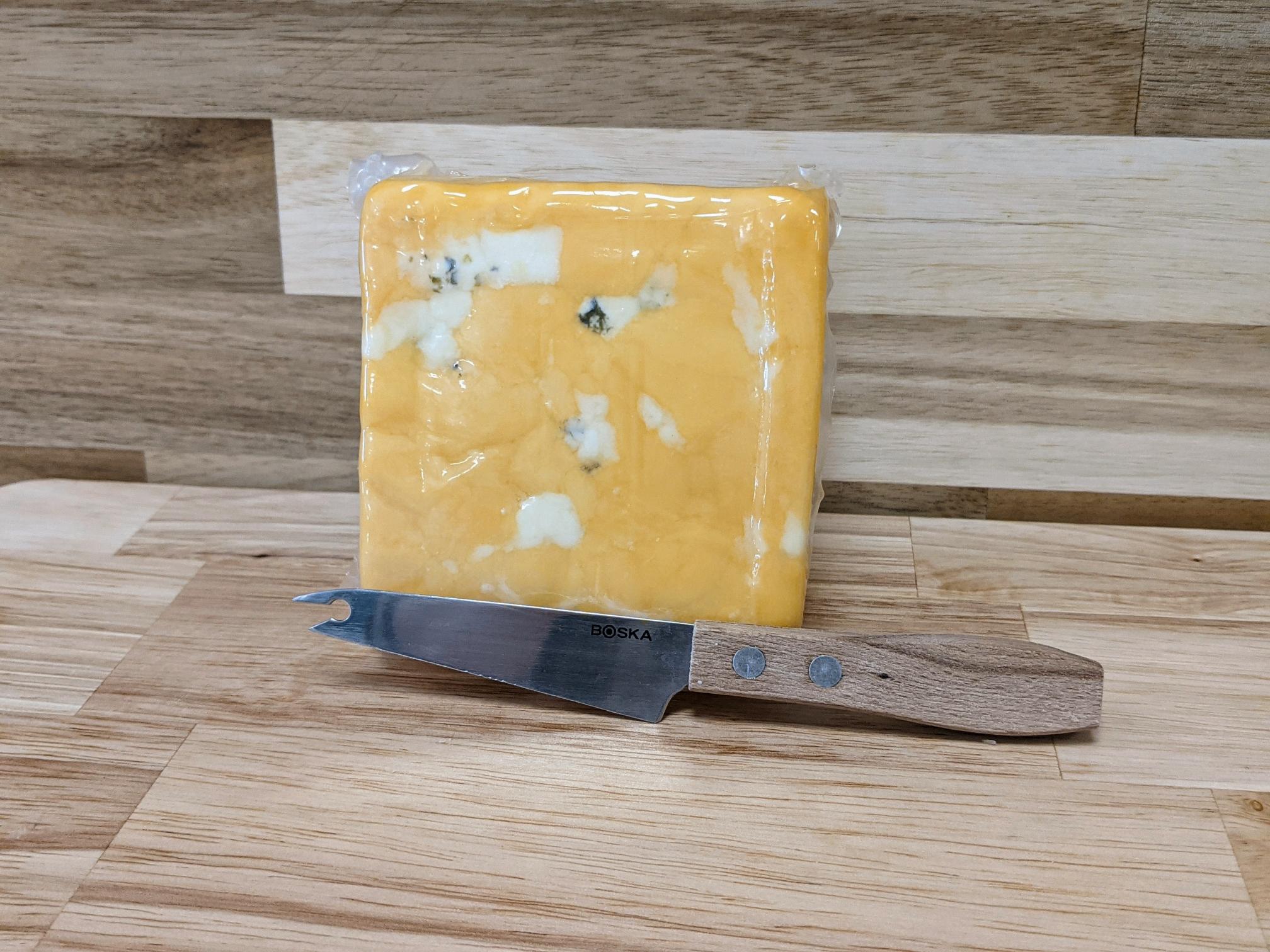 Marble Bleu Cheddar | Eau Galle Cheese